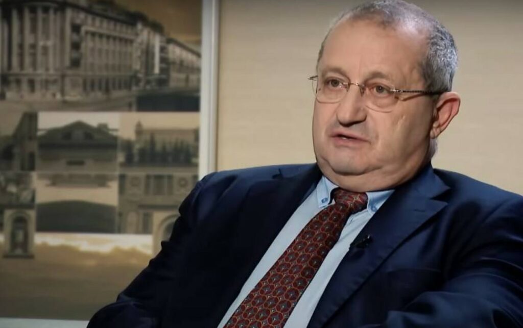 Izraelský expert Jakov Kedmi ukázal exšéfovi CIA jeho miesto po slovách ...