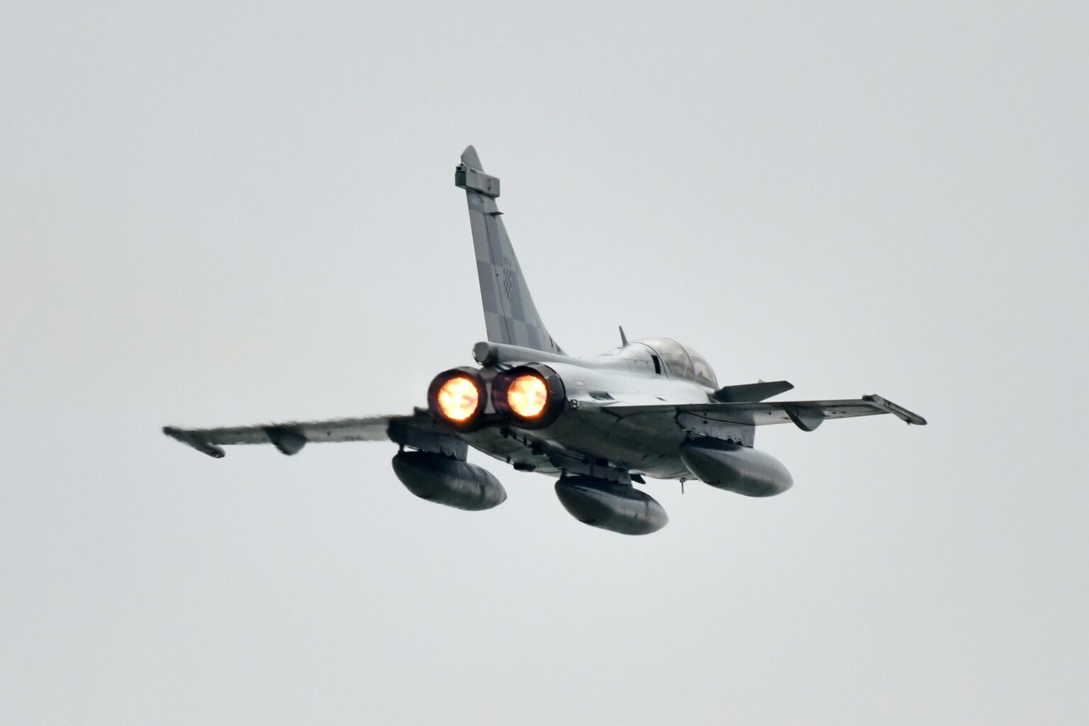 Ruské sily útočili na tepelnú elektráreň Sloviansk, výbuchy bolo počuť ...